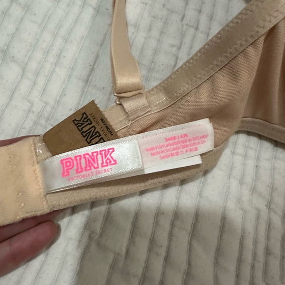 PINK Victoria's Secret | Intimates & Sleepwear | Nwt Vs Bra | Poshmark